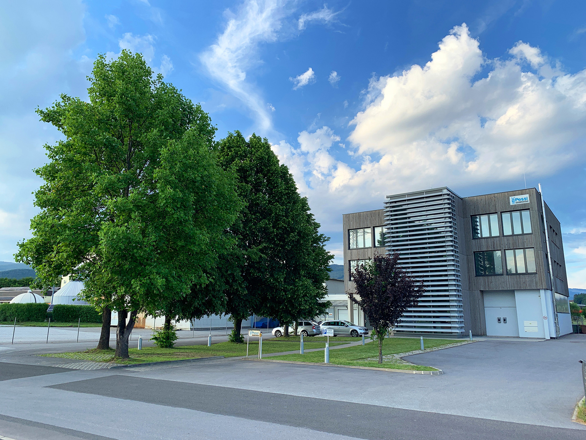 Contact - METOS by Pessl Instruments